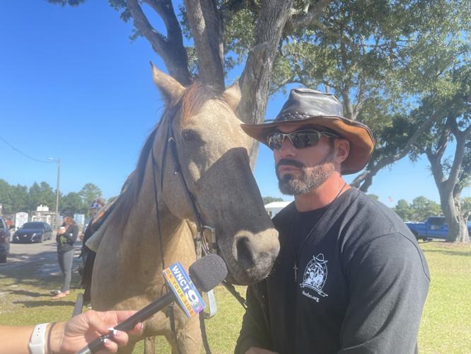 From Camp Pendleton to Camp Lejeune: Marine veteran rides horse across ...