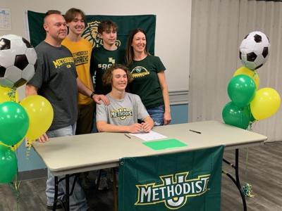 White Oak's Alex Ramson signs with Methodist soccer | Sports | jdnews.com