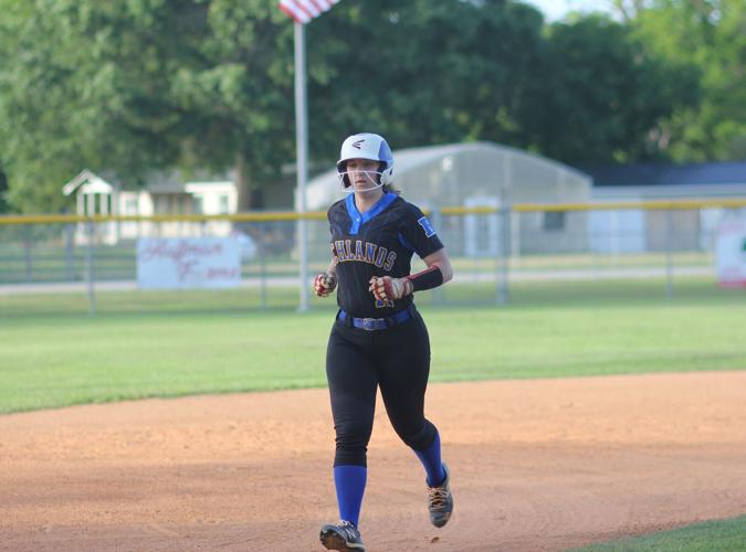 Jocelyn Powell's solid bat helping Richlands softball in playoffs | Sports | jdnews.com