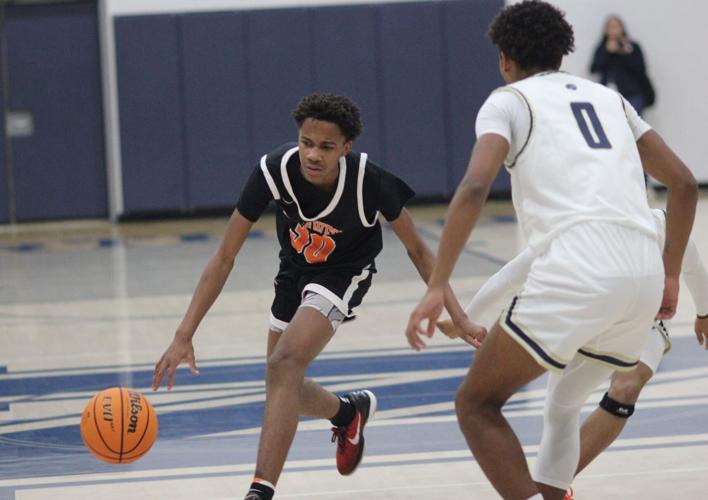 Southwest's Rue Chapman making a name for himself on basketball court ...