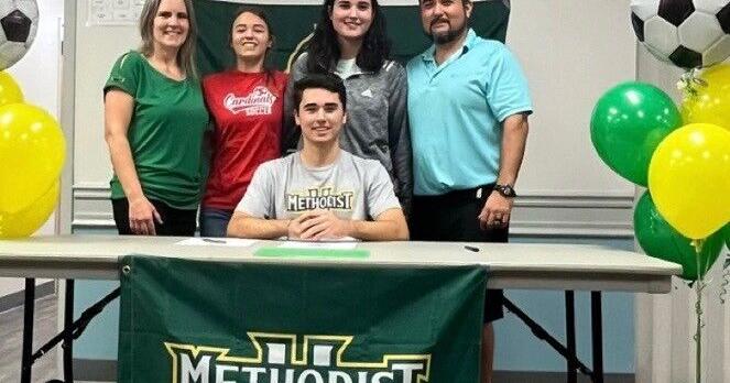 Jacksonville's Nate Mahouchick to play soccer at Methodist | Sports ...