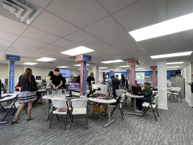 Liberty Christian Academy holds ribbon cutting for new innovative SmartLab | News | jdnews.com