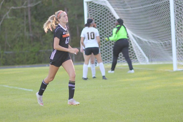 Super sophomore: Taylor Carper's goal bonanza leads Southwest soccer ...