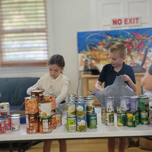 Jacksonville school working to address food insecurity in Onslow County ...