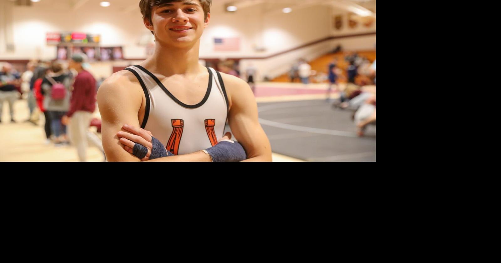 Southwest wrestler Josh Novak back on mat after hand injuries, heart ...