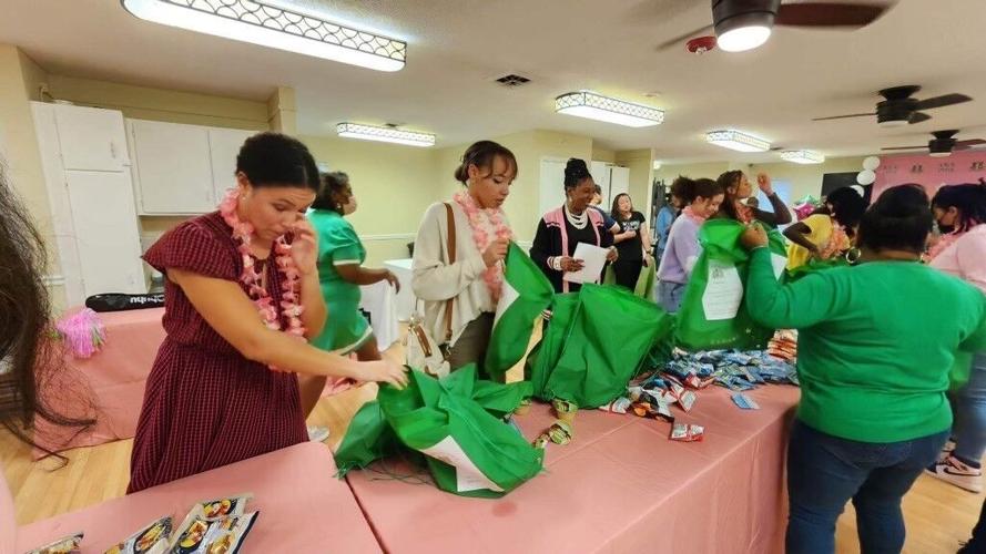 Local sorority provides nearly 1,500 snacks to Bell Fork Elementary in ...