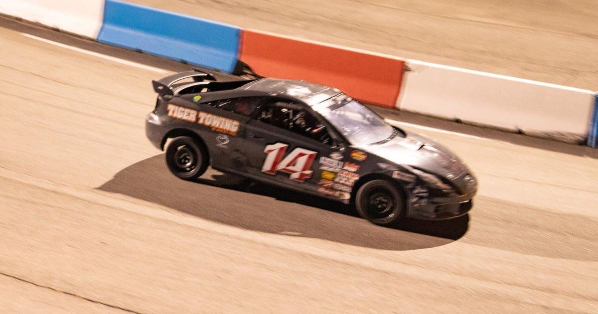 Jacksonville's Nathan Hall returns to victory at New River All-American ...