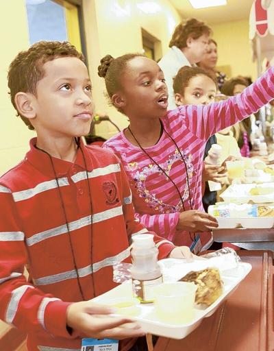 Students celebrate cross-cultural Thanksgiving | News | jdnews.com