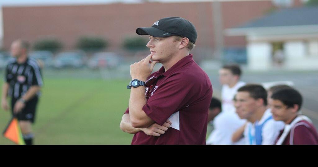 Hart takes over as new Dixon soccer coach | Sports | jdnews.com