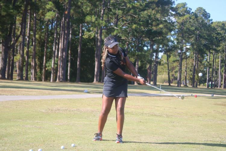 Jacksonville golfer Sanaa Carter not facing the pressure as she aims ...
