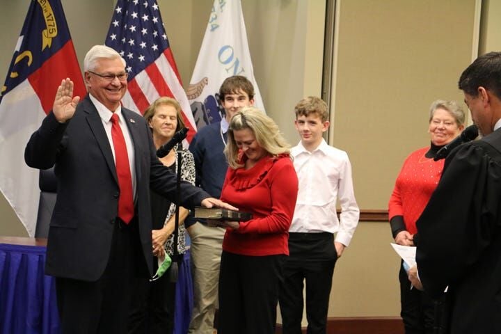 Onslow County commissioners take oath of office; Bright re-elected ... Onslow County commissioners take oath of office; Bright re-elected ...