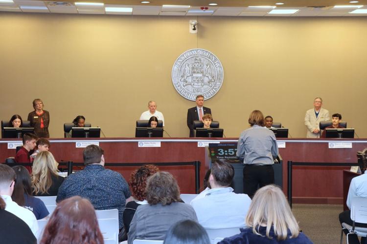 Students get close up look into local government | News | jdnews.com