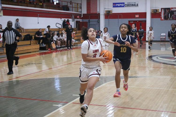 Jacksonville's Kelize Velez-Galan noticing difference in basketball ...