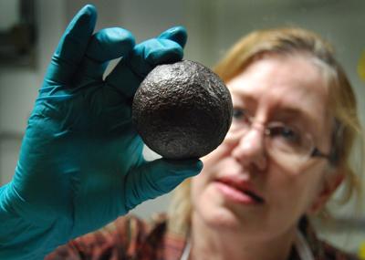 Expanded exhibit features more Queen Anne's Revenge artifacts | News ...
