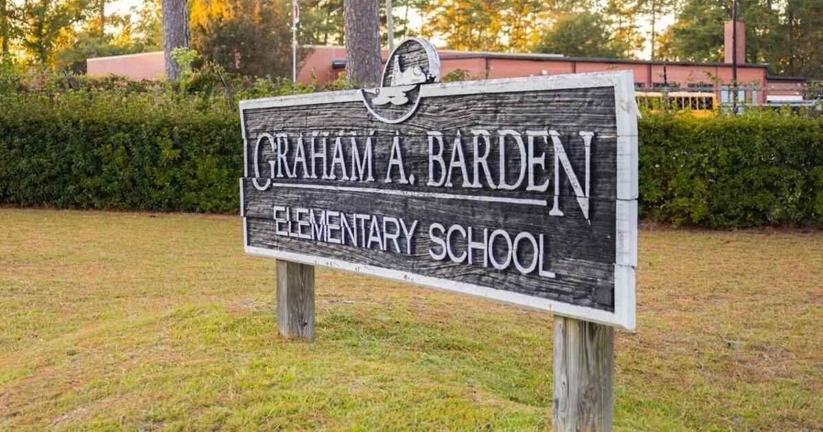 Elementary school to close despite public outcry | | jdnews.com