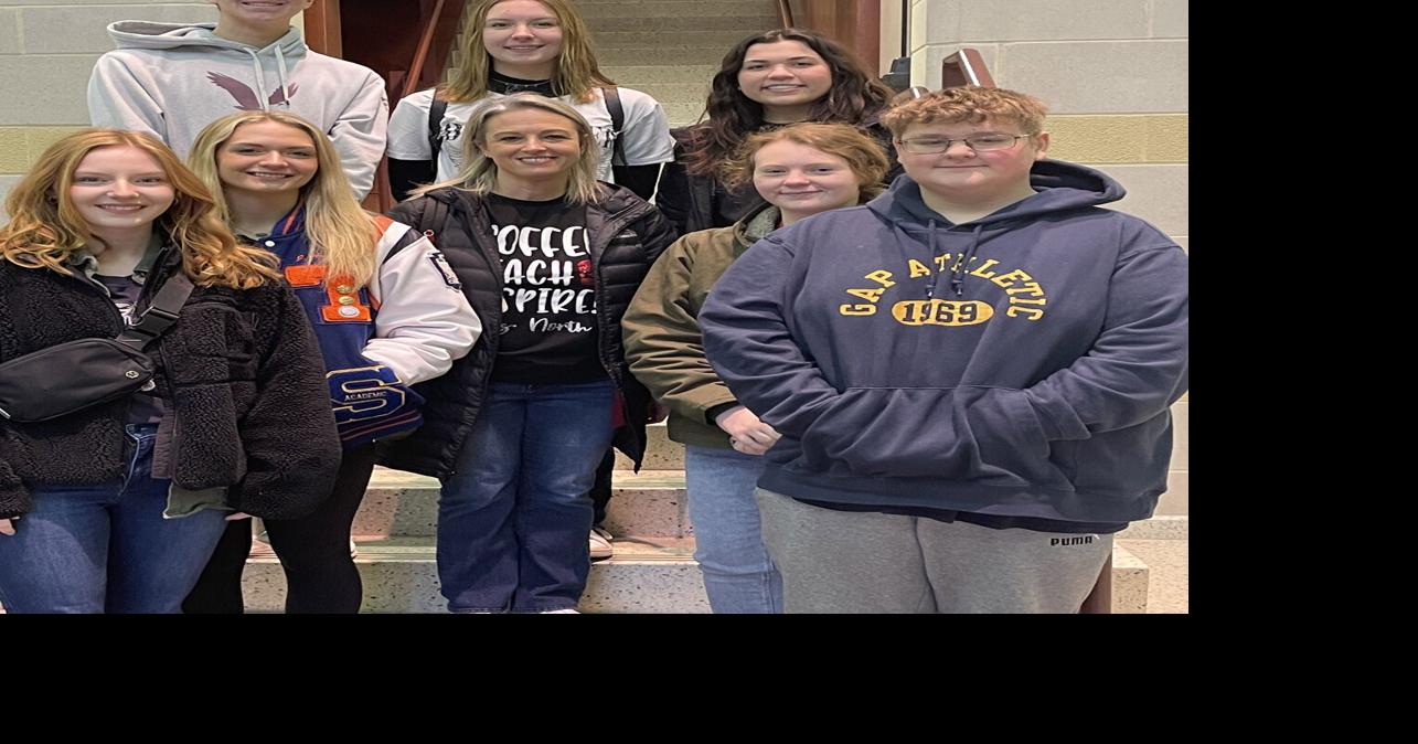 Shiloh High School students conduct research at Booth Library