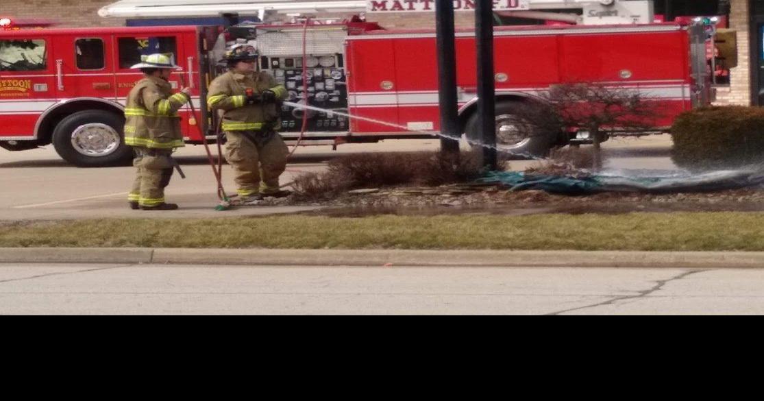 Mattoon Rent-A-Center sign damaged by fire