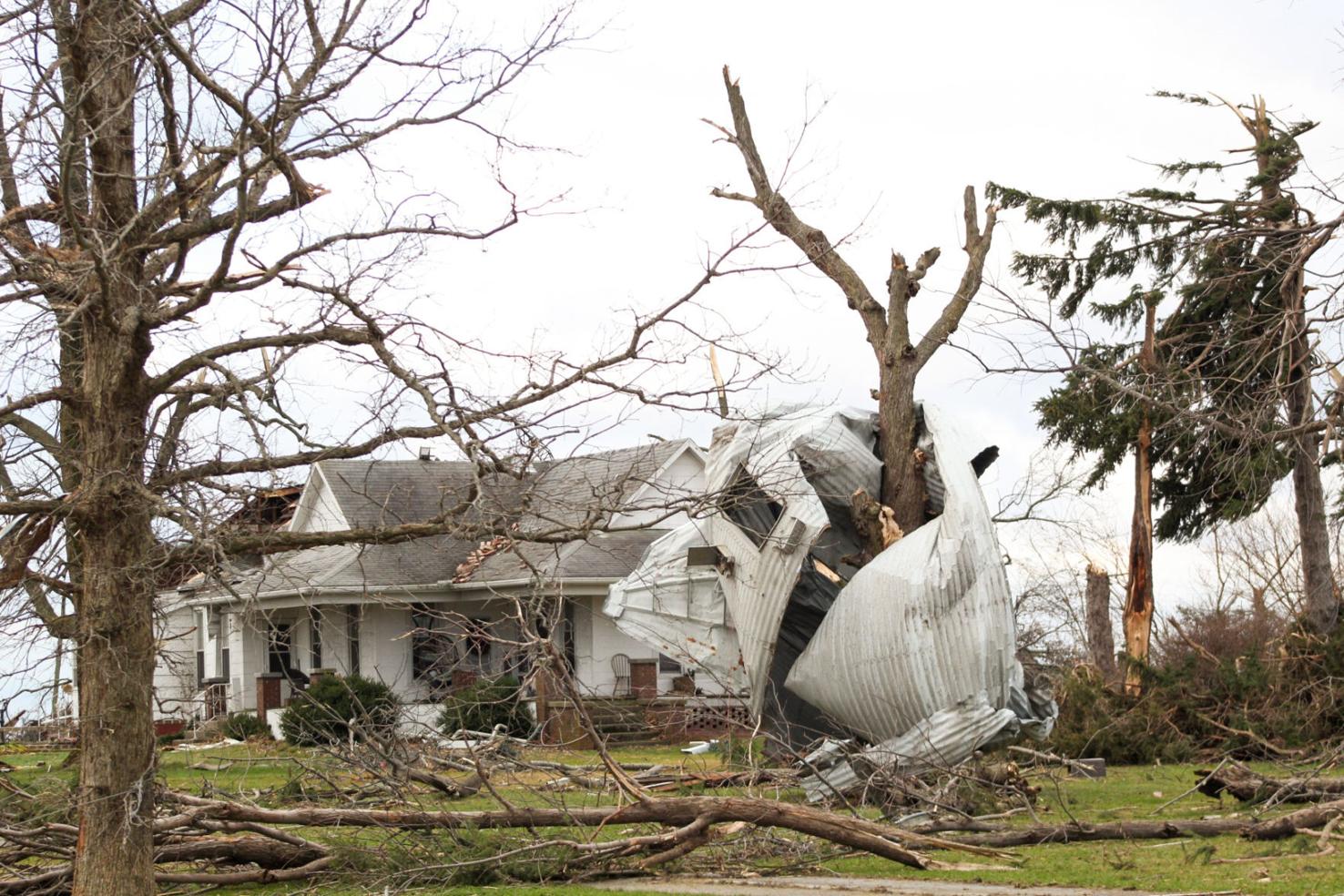 Investigators deem Mattoon structure fire an arson