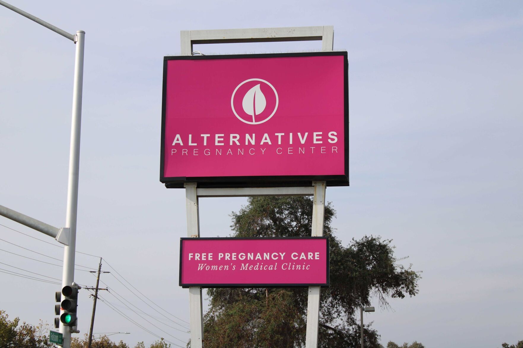 Anti-abortion pregnancy centers look to offer more services
