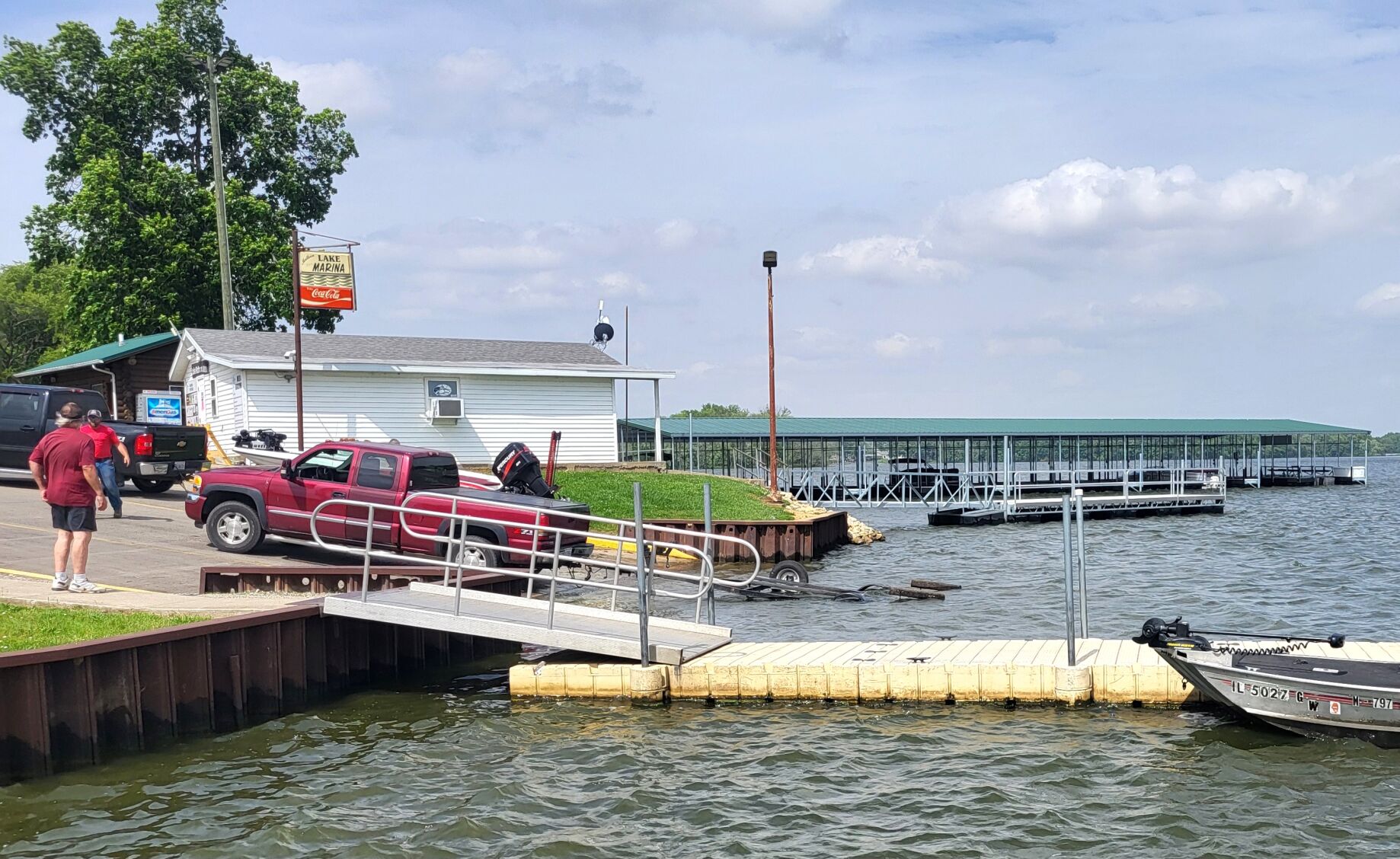 New covered boat slips installed at Lake Mattoon