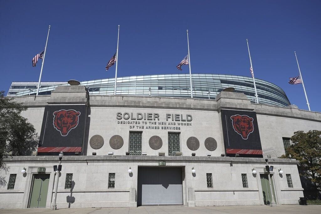 Arlington Heights rally for the Bears counters Indiana