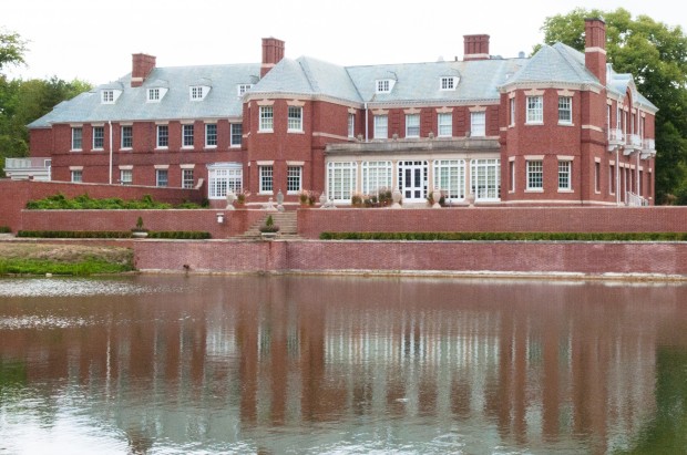 Allerton Mansion adds to mystique of the park