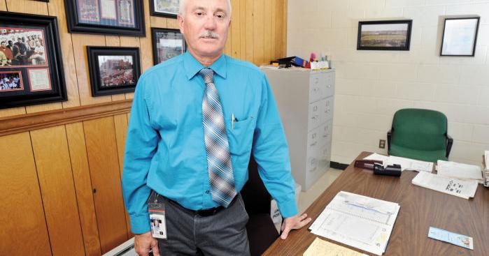 New postmaster in charge of Mattoon post office operation