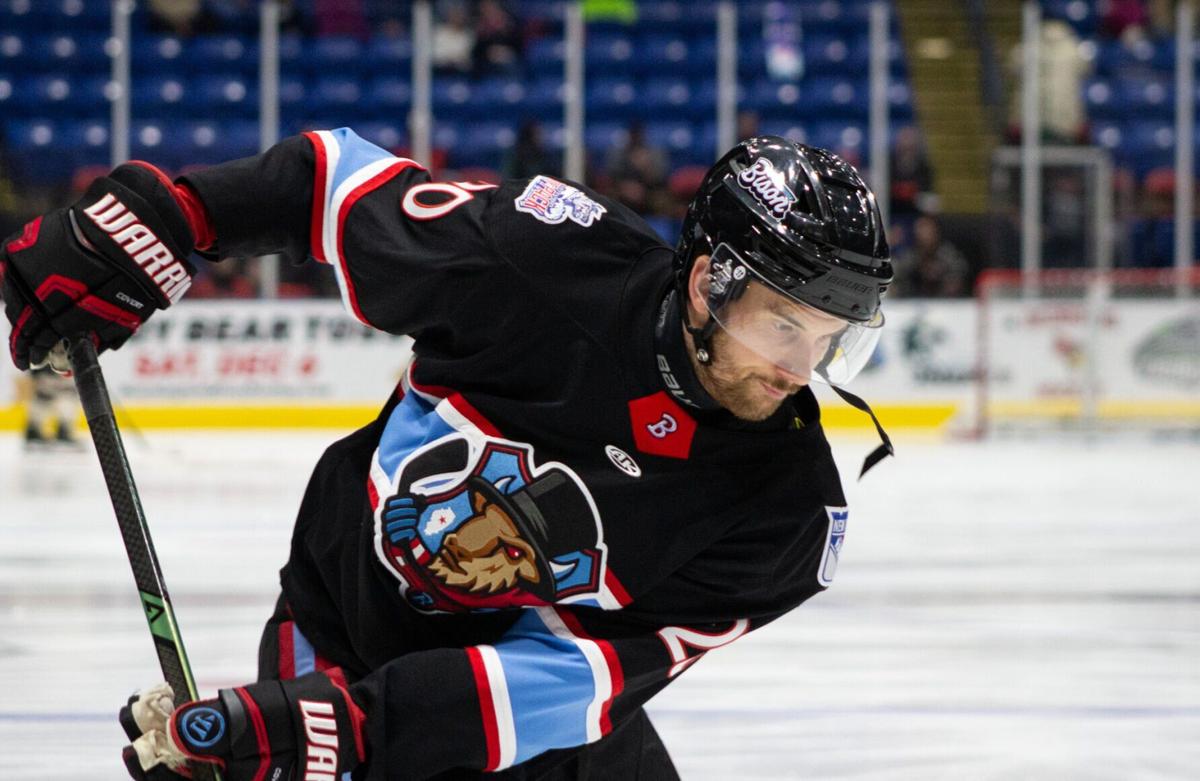 Chicago Blackhawks score 5 unanswered goals to defeat Anaheim Ducks ...