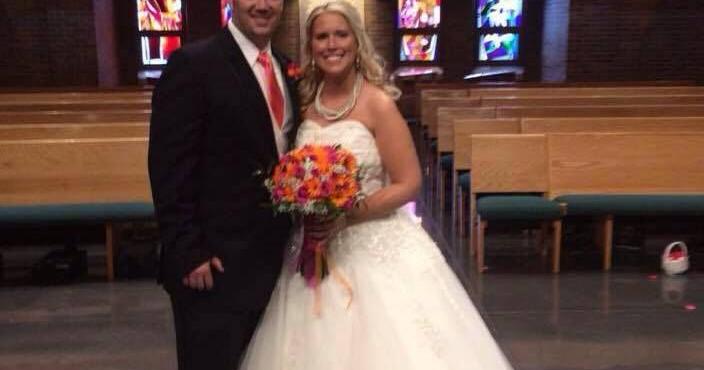 Laura Thomas, Aaron Kapp wed in June ceremony