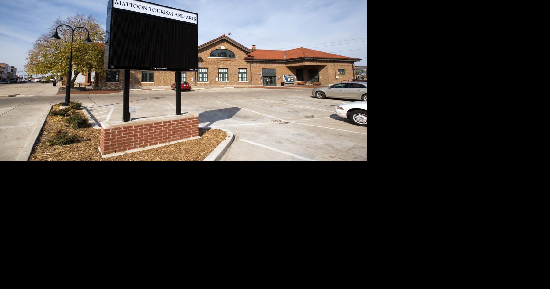 Arts and tourism digital sign placed near depot in Mattoon