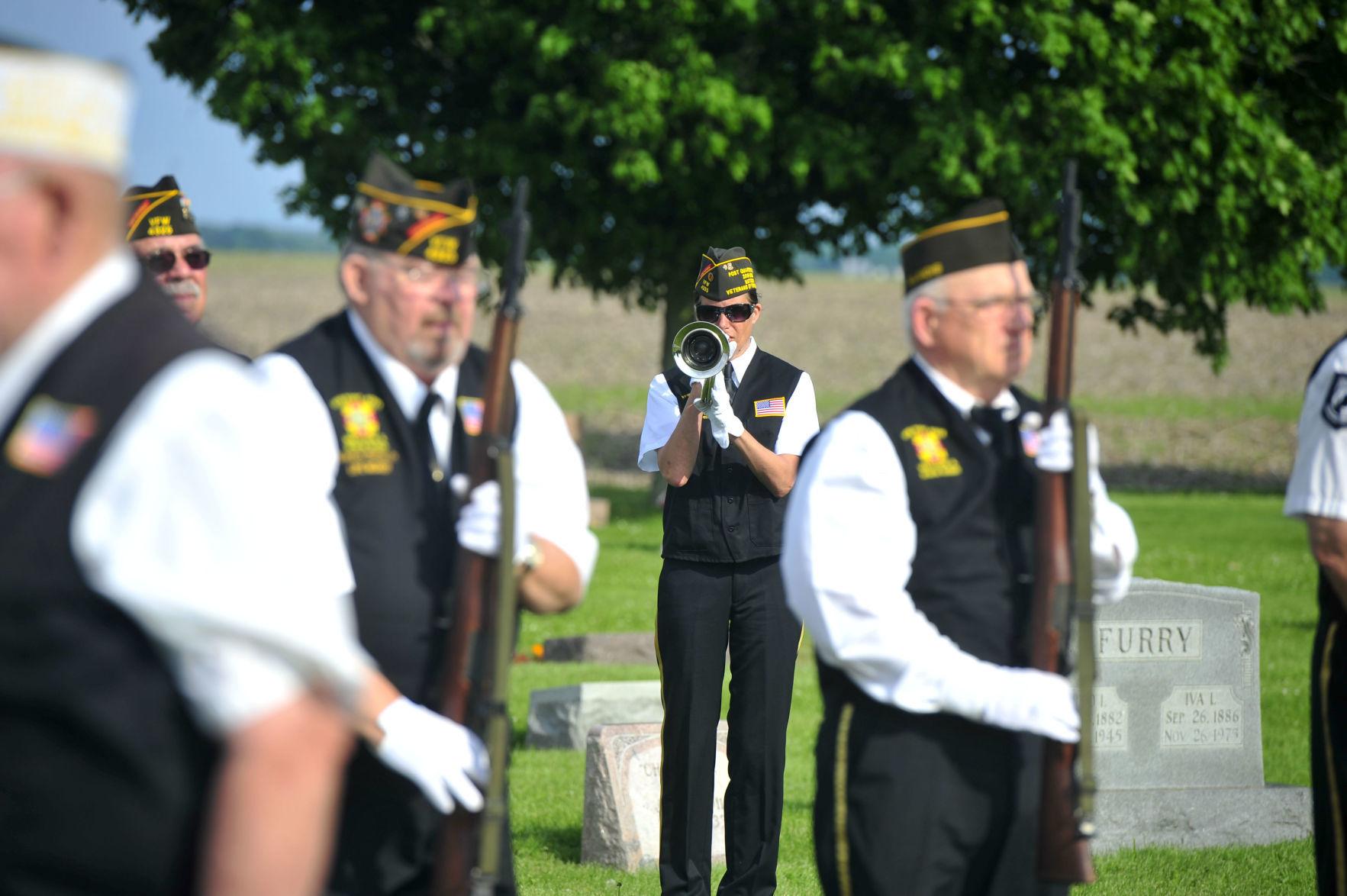 PHOTOS: Follow Mattoon VFW Honor Guard during Memorial Day services