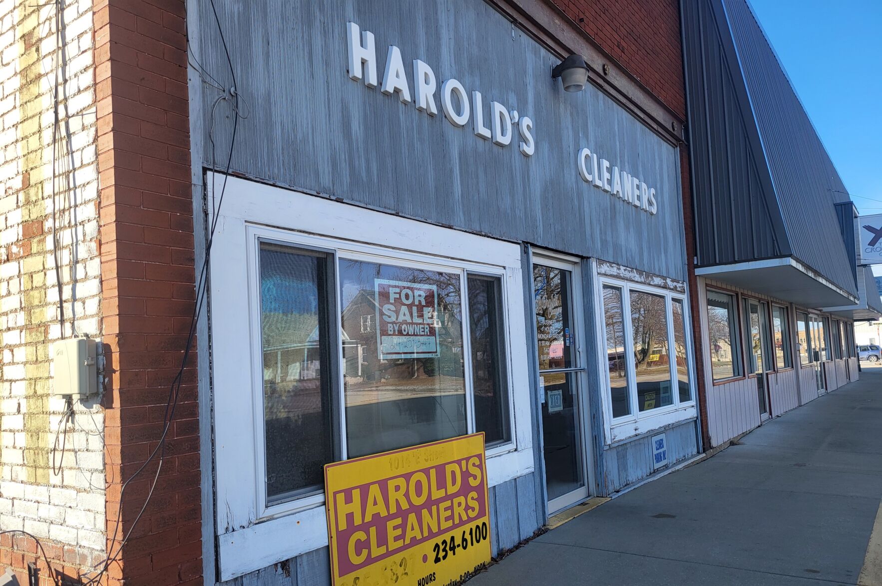Harold's Cleaners closing after decades in business in Mattoon