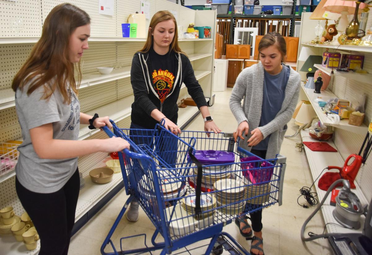 Charleston High School starts Habitat for Humanity chapter