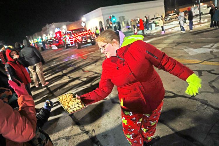 Merry and Bright: Mattoon Christmas parade aglow with cheer