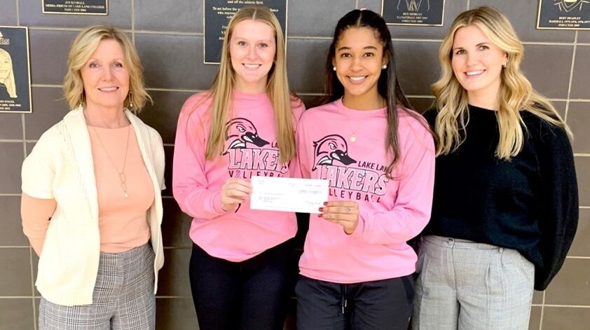Lake Land Volleyball donates to SBL Regional Cancer Center