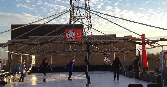 Mattoon's Cross County Mall to offer ice skating Friday, Saturday