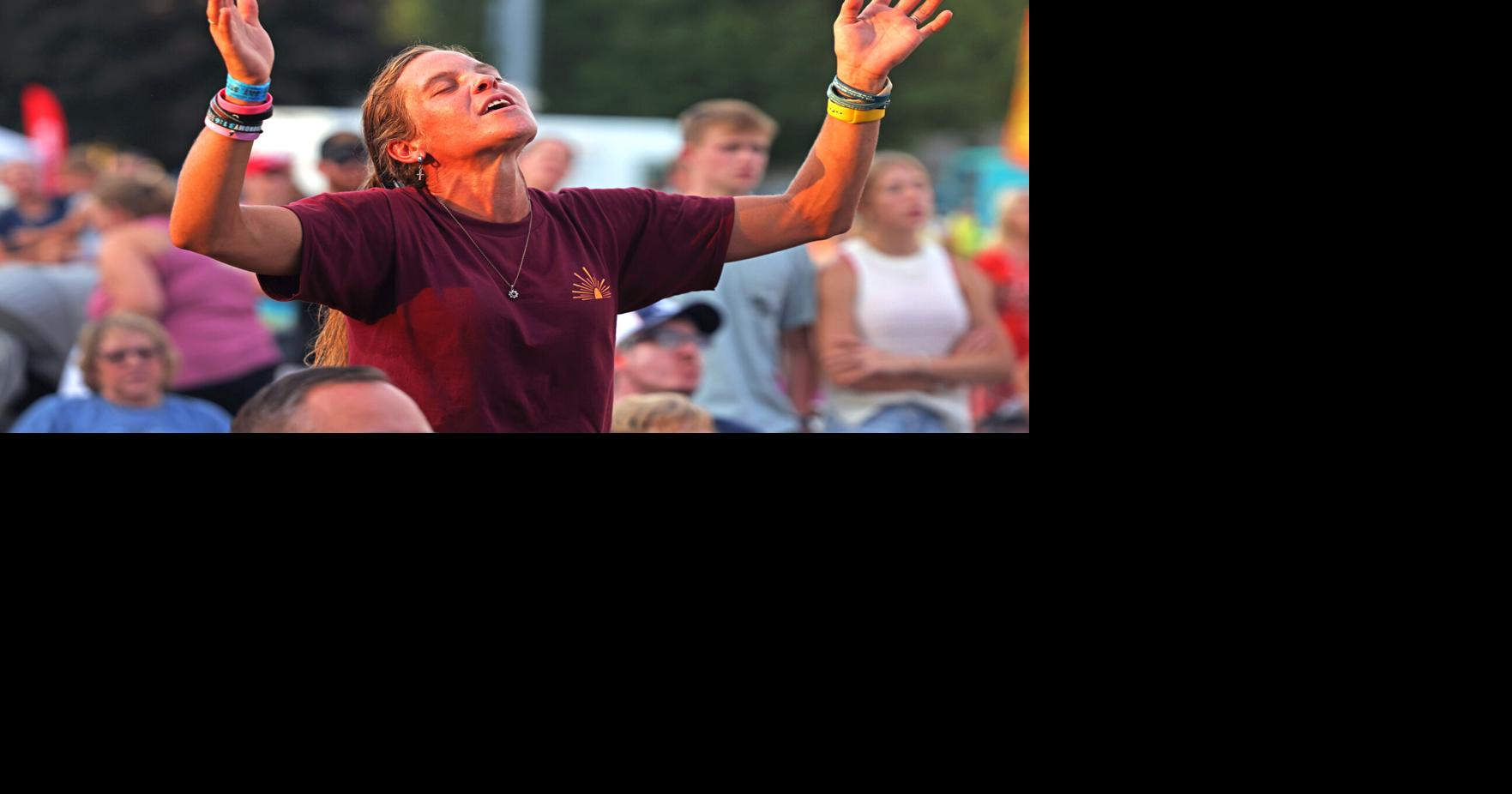 Updated: Harvest of Hope draws music fans to Mattoon