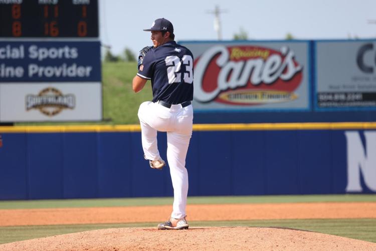 Former Lake Land pitcher Cole Paplham signs with San Diego Padres ...