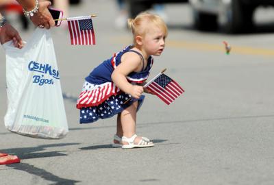 July 4 parades: Mattoon couple celebrates 50th anniversary on ...