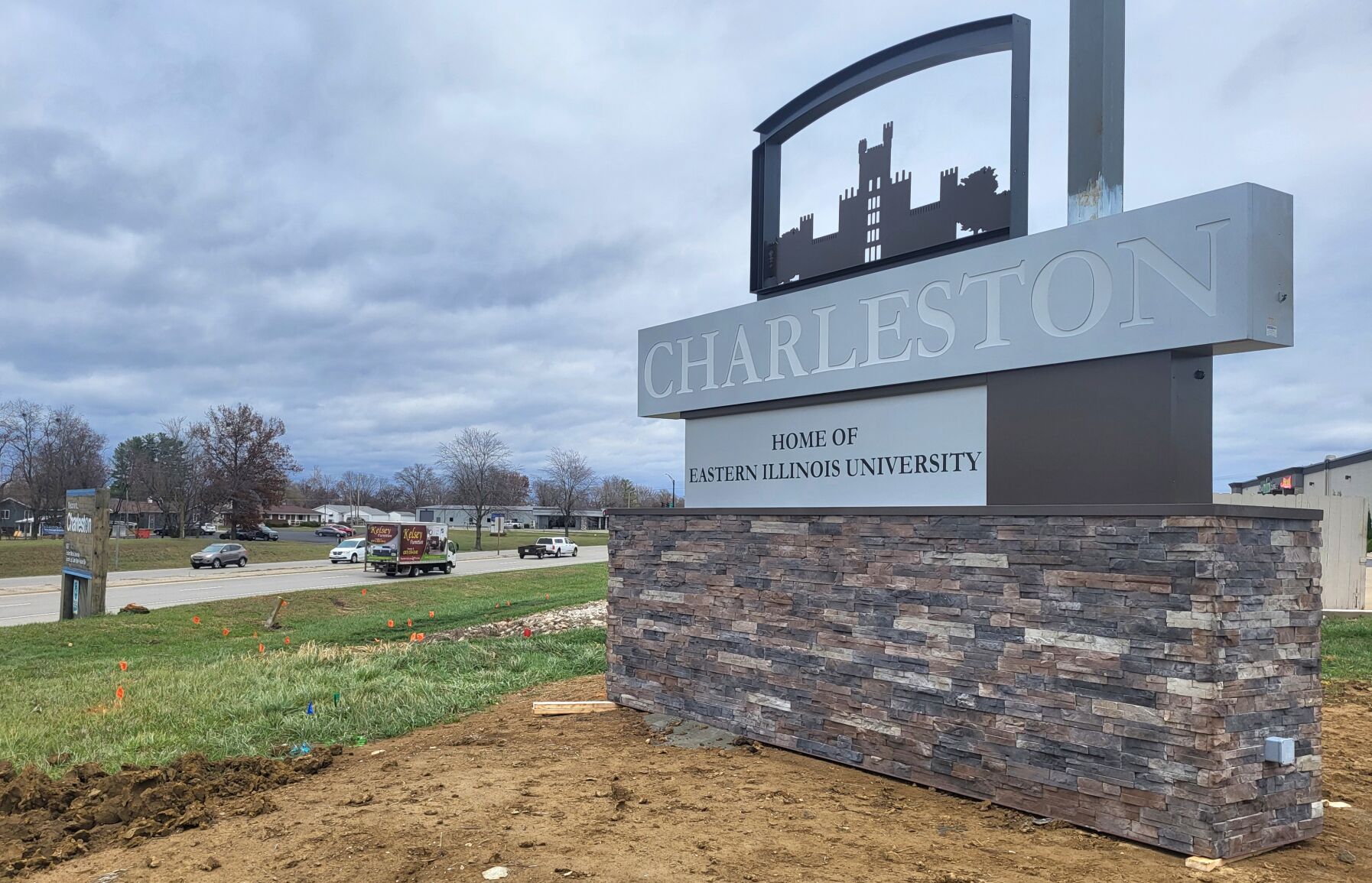News signs a welcome addition for those visiting Charleston