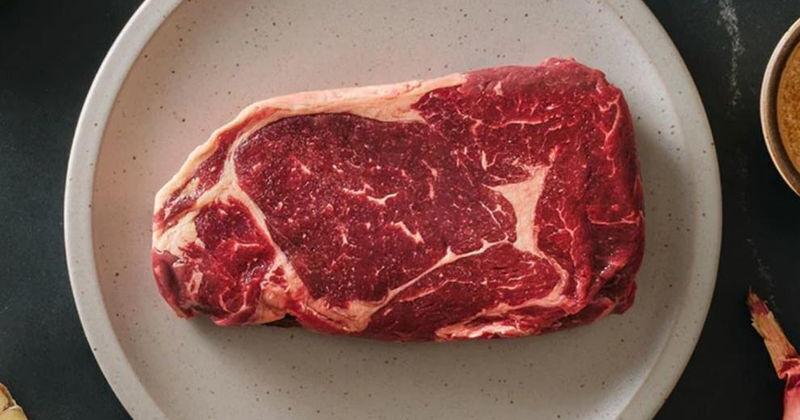US beef prices stay red-hot for summer cookouts