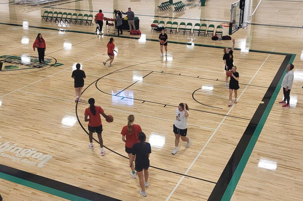 Emerald Acres Sports Connection fieldhouse opens in Mattoon