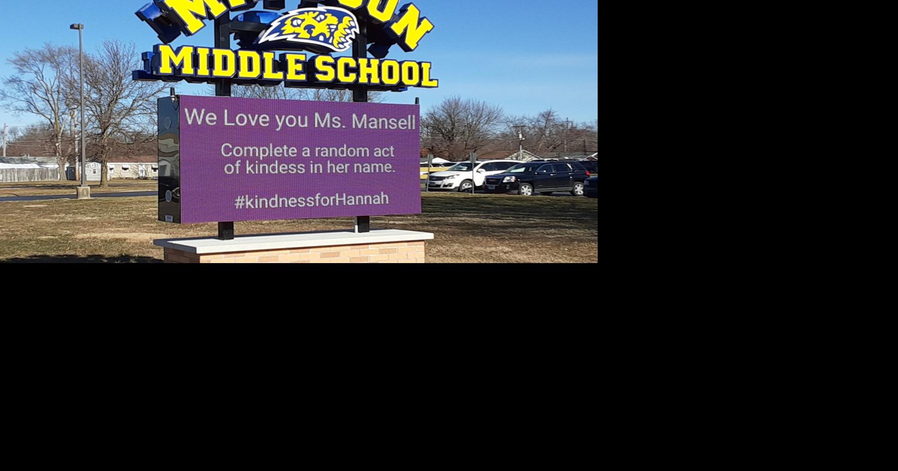 Mattoon school district mourns death of 26-year-old sign language ...