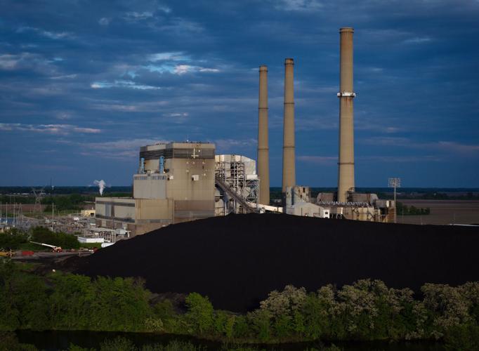 Illinois coal plants get Trump exemptions from rule limiting mercury ...