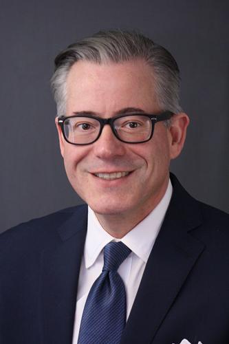 First Mid promotes Clay Dean and Mandy Lewis to executive vice presidents