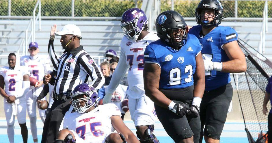 Eastern Illinois football holds on to pick up second-straight win ...