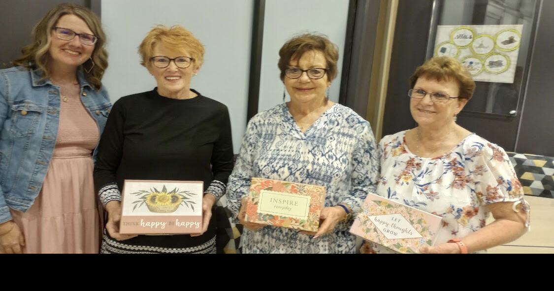 Alpha Upsilon holds Spring Banquet