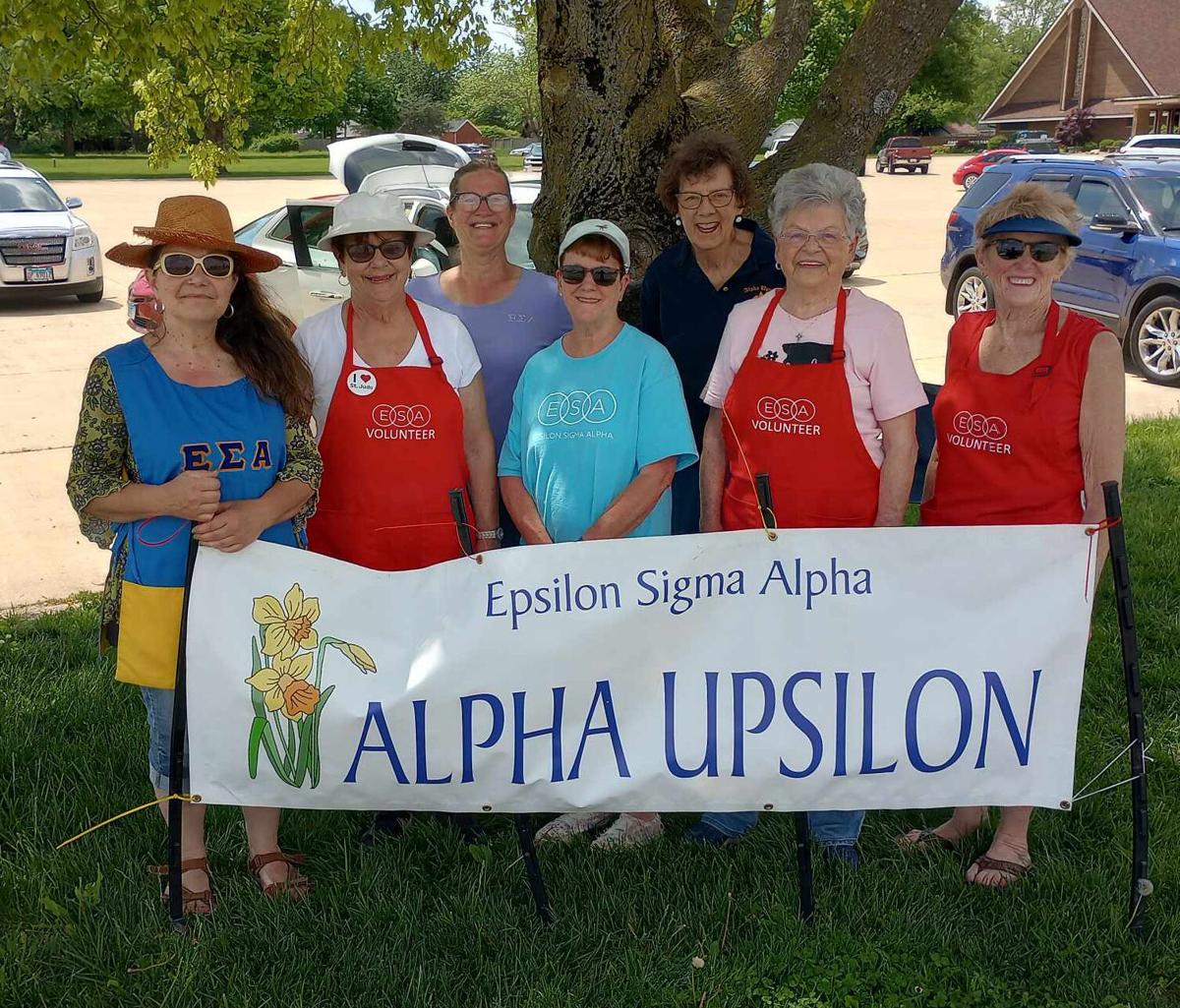 Alpha Upsilon holds annual St. Jude Traffic Stop
