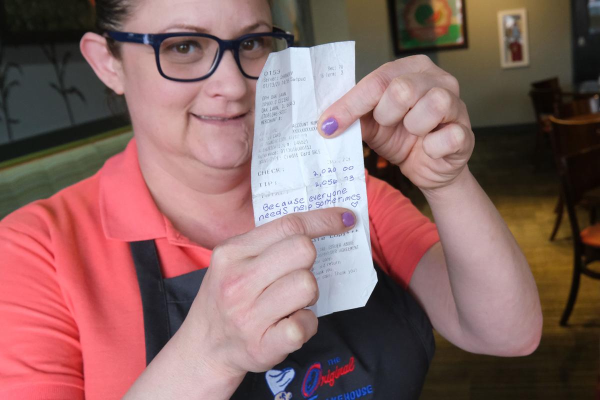 Illinois waitress, a single mom living in a hotel, says $2,020 tip will ...