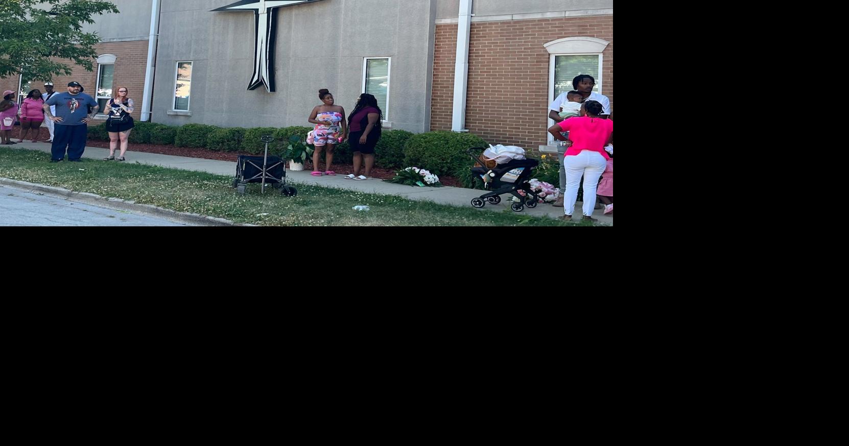 3 shot after gunmen open fire at a funeral banquet in Cook County